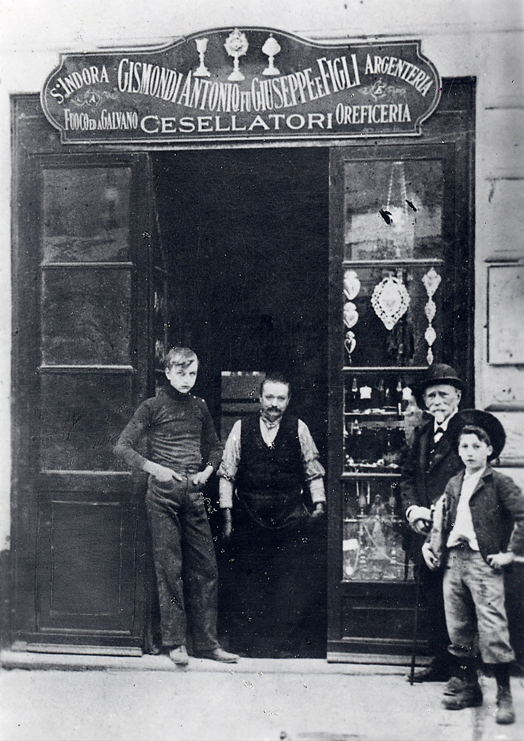 Storia – Atelier Gismondi di Sarah Gismondi e Alessandro Loffredo